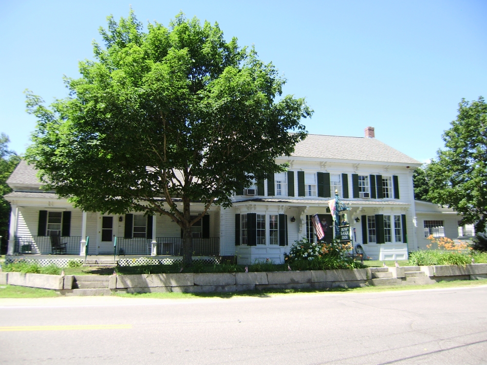 Bow Lake Inn in Strafford | Bow Lake Inn For Sale