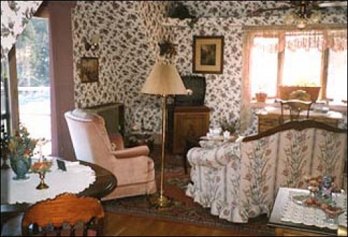 Riverside Inn in East Machias | Riverside Inn For Sale